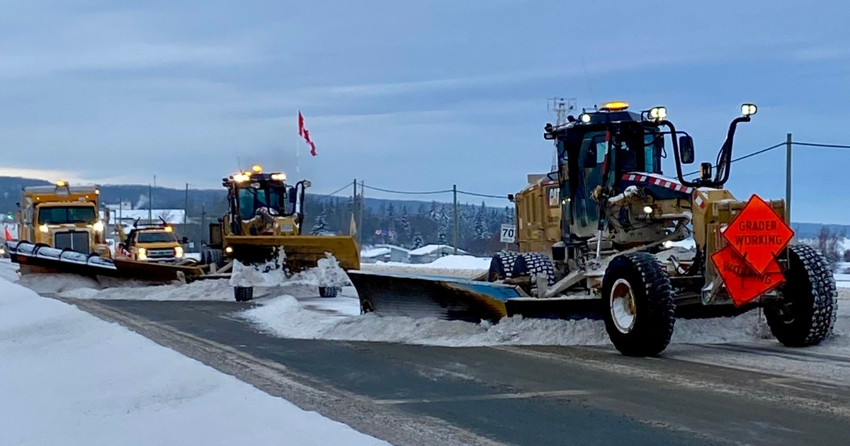 Snowplow Safety Tips: How to Stay Safe Around Plows